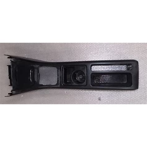 Plastika Med Sedezi Brez Naslonjala Rok Oem N 1696800450 Original Rez