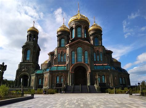 ГЛАВНЫЙ ХРАМ ВООРУЖЁННЫХ СИЛ РОССИЙСКОЙ ФЕДЕРАЦИИ в парке ПАТРИОТ