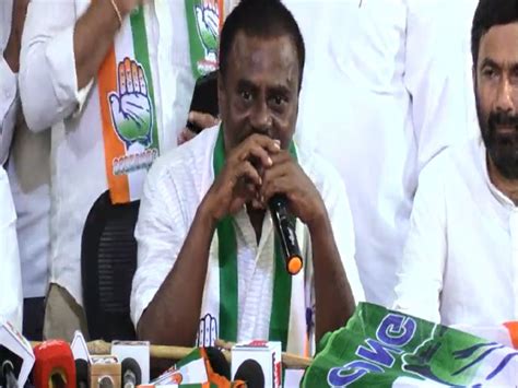 Former Jds Mla Sr Srinivas Joins Congress Ahead Of Karnataka Polls
