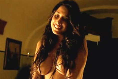 Giselle Itié Nude Pics Página 1