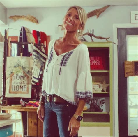 Chloes Closet Chloes Closet Added A New Photo