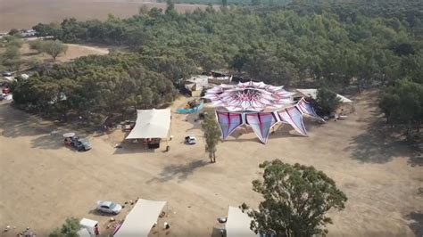 Место проведения фестиваля в Израиле где ХАМАС убило 260 человек сняли с дрона