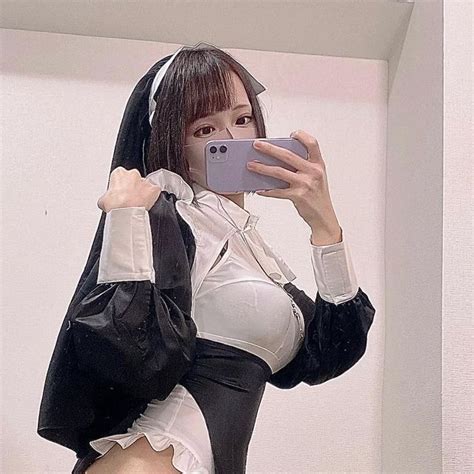 家庭教師ねね On Instagram この衣装際すぎてtiktokで全身出せん