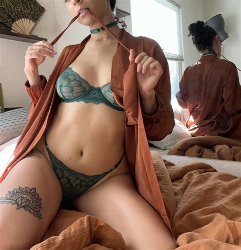 Whats Your Favourite Colour On A Girl R Bluelingerie