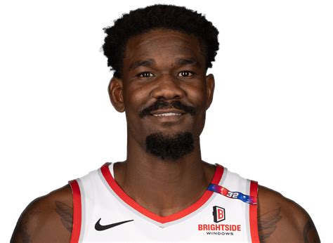Deandre Ayton Headshot