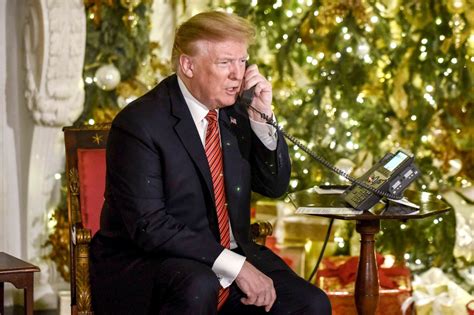 Доналд Трамптай утсаар ярьсан охин Сантад итгэдэг гэдгээ хэлжээ