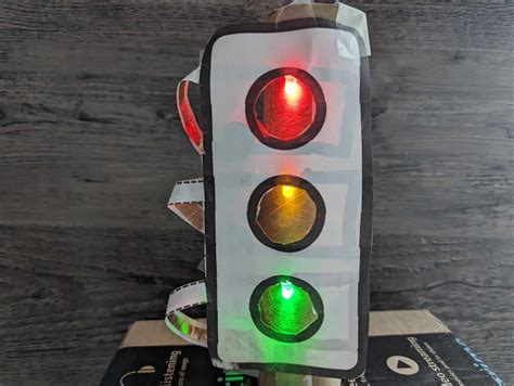 Build A Working Traffic Light STEM Activity The Homebabe Scientist