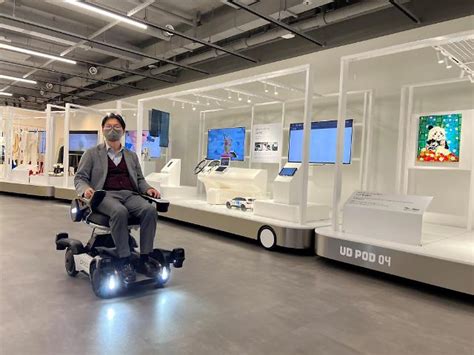 사회적 약자 위한 Kt 자율주행 스마트로봇체어 3주간 Ddp서 시험 운행 아주경제