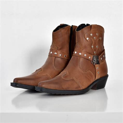 С чем носить казаки? | Блог компании Leomax