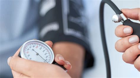 Безплатни прегледи във ВМА за пациенти с проблеми с кръвното Новини бг