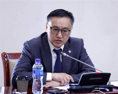 Эрхтэн эд эс шилжүүлэн суулгах тухай хуулийн төслийн ээлжит хэлэлцүүлэг зохион байгууллаа