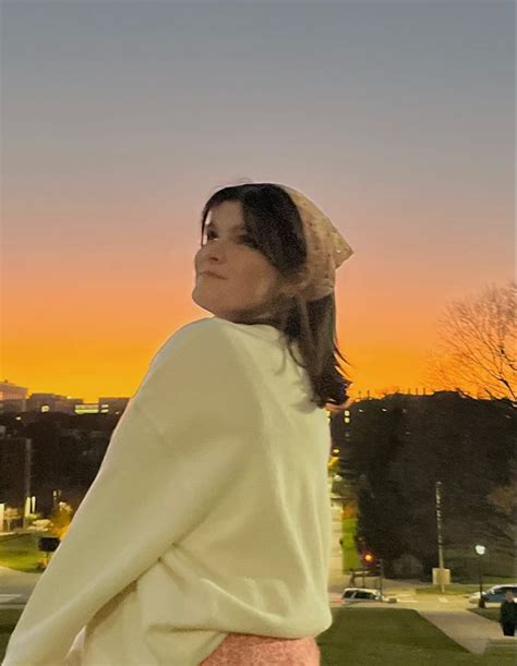 Sunset Girl Aesthetic Sunset Girl Girl Aesthetic