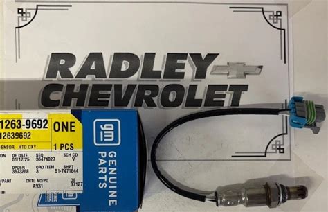 New Gm Oem Oxygen O2 Sensor General Motors Gmc 12639692 4381