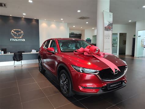 말레이시아의 자동차 쇼룸 방문기