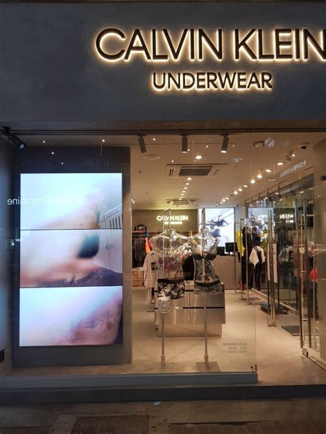 55인치 비디오월 캘빈클라인 대구동성로 설치사례 Mdskorea