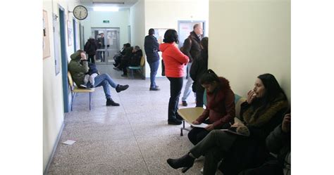 Опасен вирус за бебета и стари хора пълни лекарските кабинети