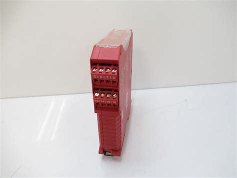 Xpsmcmro0004 Schneider Electric 4 Safety Relay Output Expansion