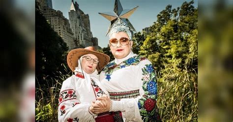 Вєрка Сердючка з мамомою голі зібралися на Щекавицю фото ФАКТИ