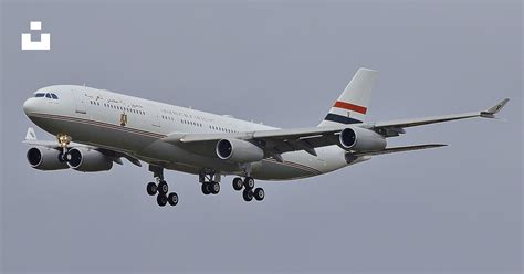 흰색 여객기 사진 사진 Unsplash의 무료 프랑스 이미지