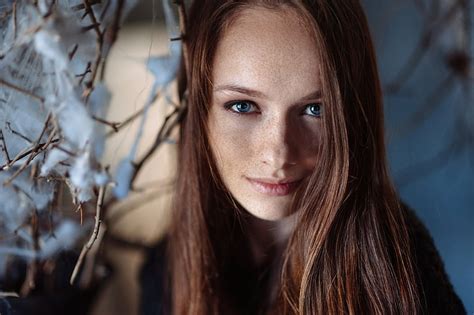 Online Crop Hd Wallpaper Models Blue Eyes Brunette Freckles