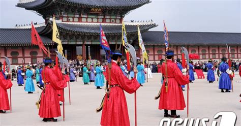 [사진]조선시대 궁궐 호위군 사열