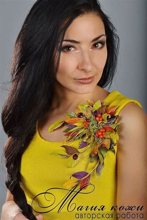 Купить или заказать Комплект из кожи и натуральных камней Бабье лето в интернет магазине на