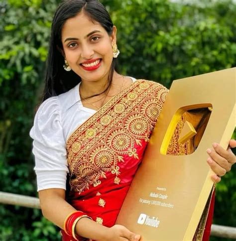 সে সবাইকে বলে বেড়ায় আমার ব্যবহার নাকি খারাপ 😅 তো হবে না তোমার থেকেই তো শিক্ষা নিছি তুমি কবে