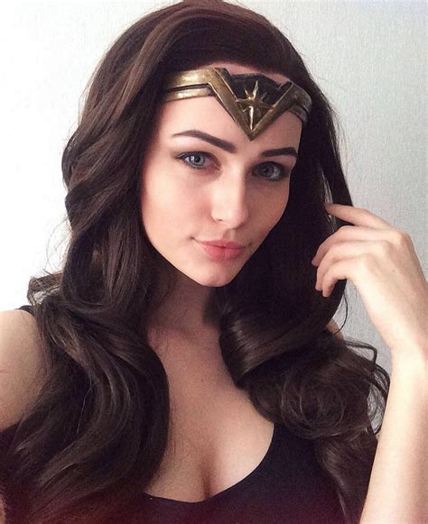 Wonder Woman By Tniwe Selfie Rcosplaygirls