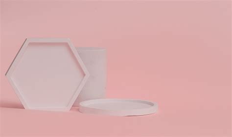 기하학적 모양의 분홍색 색상의 연단 콘크리트 석고 기하학적 모양으로 무대 0명에 대한 스톡 사진 및 기타 이미지 0명 개념 개체 그룹 Istock