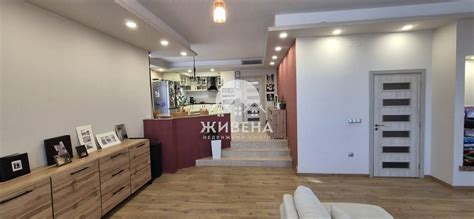 местност Манастирски рид Къща с три спални с гледка море в комплекс от къщи с басейн и