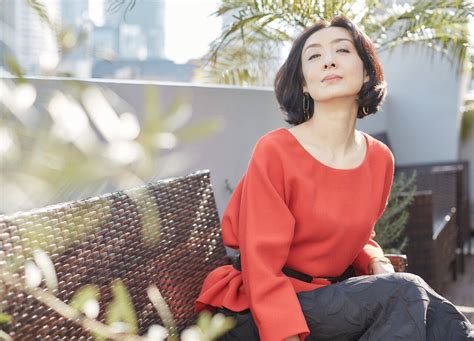 〈草刈民代〉試行錯誤の結果の小さな「到達」を繰り返す。旦那さんは「燃費の悪い女」と（笑）