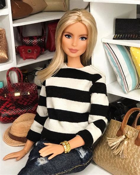 Barbieswall On Instagram Barbiestyle Barbiecollection Barbiecollector Doll Dolls