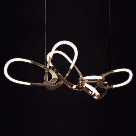 帝美思专业定制设计灯饰15年，具有创新能力以及设计能力的一只强大队伍。主营酒店、售楼处、样板房别墅豪宅会所等。 工厂负责人电话 15250153493（微信同号） Disenos De Unas