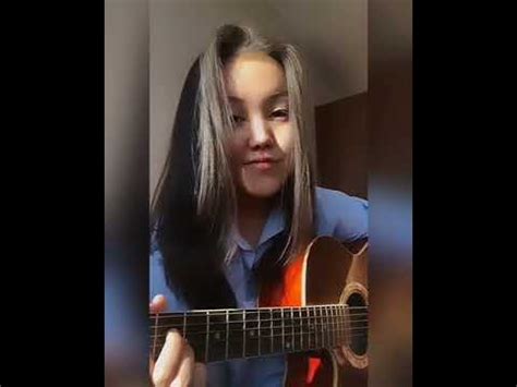 Салют Вера на гитаре в исполнении девушки - YouTube