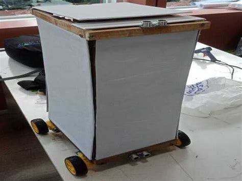 Automated Bottle Sorting Robot Using Arduino