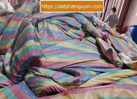So Sánh Bạt Xanh Cam Và Bạt Sọc Trong Xây Dựng Đạt Phát Nguyên