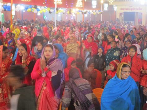 करनैलगंजश्रीराम कथा महोत्सव में प्रभु राम के जन्मोत्सव व बाल लीलाओं का