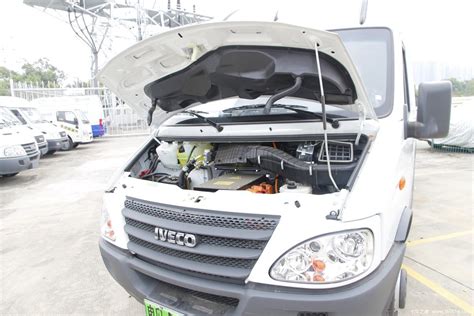图南京依维柯 宝迪 EV46 4 5T 5 99米纯电动封闭厢式货车78 05kWh 实拍图片 685170 卡车之家