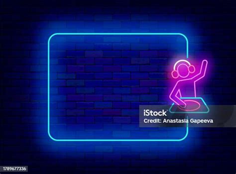 댄스 파티 네온 광고 플레이어와 빈 파란색 프레임이 있는 Dj 디스코 이벤트 휴일 벡터 스톡 일러스트 Dj에 대한 스톡 벡터 아트 및 기타 이미지 Istock