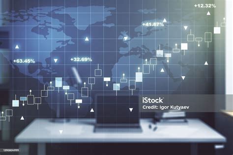 세계지도와 배경 외환 및 투자 개념에 컴퓨터가있는 현대 데스크톱과 추상적 인 창조적 인 재무 그래프의 다중 노출 0명에 대한 스톡 사진 및 기타 이미지 Istock