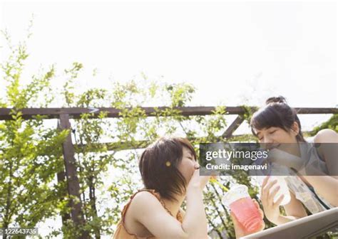Refraction Straw Photos And Premium High Res Pictures Getty Images