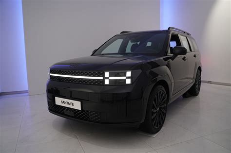 실물 깡패가 따로 없죠 신형 싼타페 영상보다 더 자세한 현장 사진 공개 실물 깡패가 따로 없죠 신형 싼타페 영상보다 더 자세한 현장 사진 공개