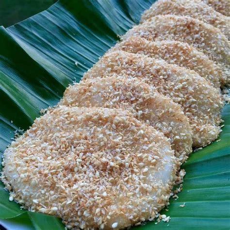 Palitaw Recipe Filipino Rice Cakes With Coconut And Sesame Seeds Artofit