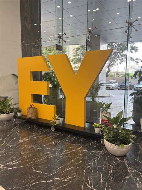 Sri Suvetha K M On Linkedin Ey Newbeginnings Careermilestone