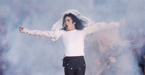 Sony Reaches Blockbuster Deal For Michael Jacksons Catalog The Sun