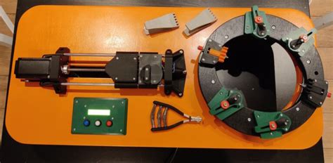 The Khorduino Is A Diy Badminton Racquet Stringing Machine Arduino Blog