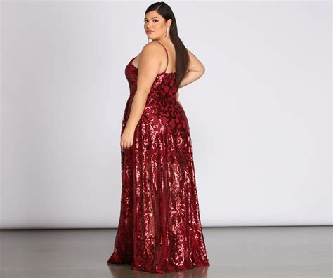 Plus Juliet Formal Sequin Scroll Dress And Windsor