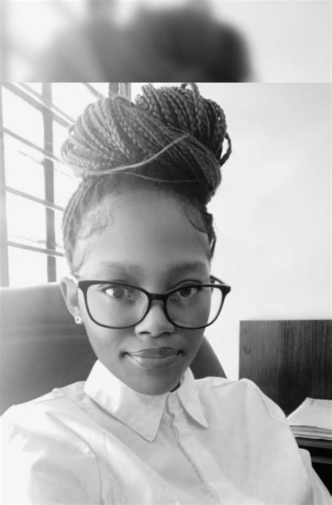 Princess Maake The Palm Legal Mag®