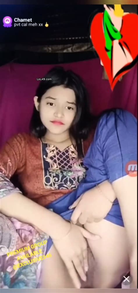 Chamet Girl Showing Her Pussy Eporner