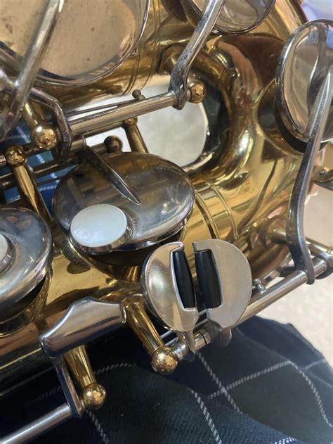 Hey Yall New To Sax My Buttons Are Stuck Like This How Can I Fix It